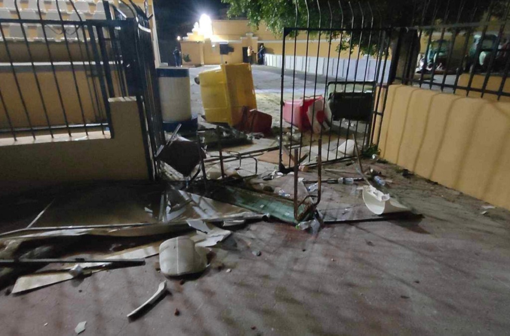 Επεισόδια στο ματς Διαγόρας Ρόδου - Παναχαϊκή - ΒΙΝΤΕΟ ΝΤΟΚΟΥΜΕΝΤΟ ΜΕ ...